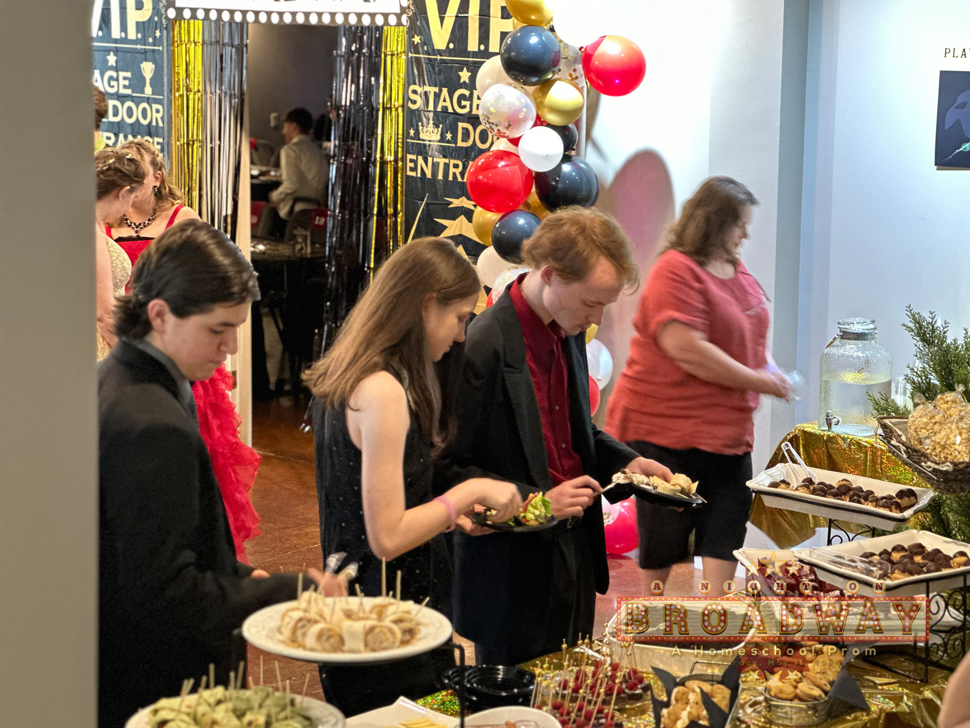 Broadway Themed Prom Takes Center Stage - Homeschool Roster